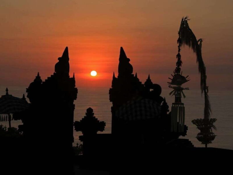 Bali: Uluwatu Temple, Kecak Dance, and Jimbaran Dinner Tour - Frequently Asked Questions