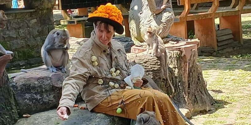 Bali: UNIQUE ACTIVITY OF FEEDING MONKEYS - What to Expect on the Monkey Feeding Tour