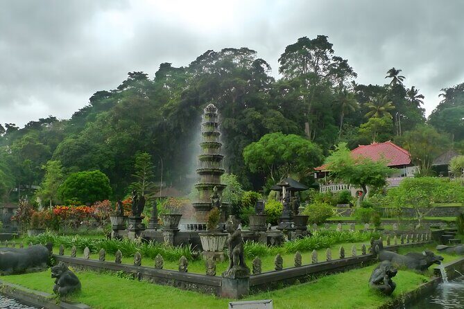 Bali Volkswagen Classic Car: The Gates of Heaven Tour - A Closer Look at the Experience
