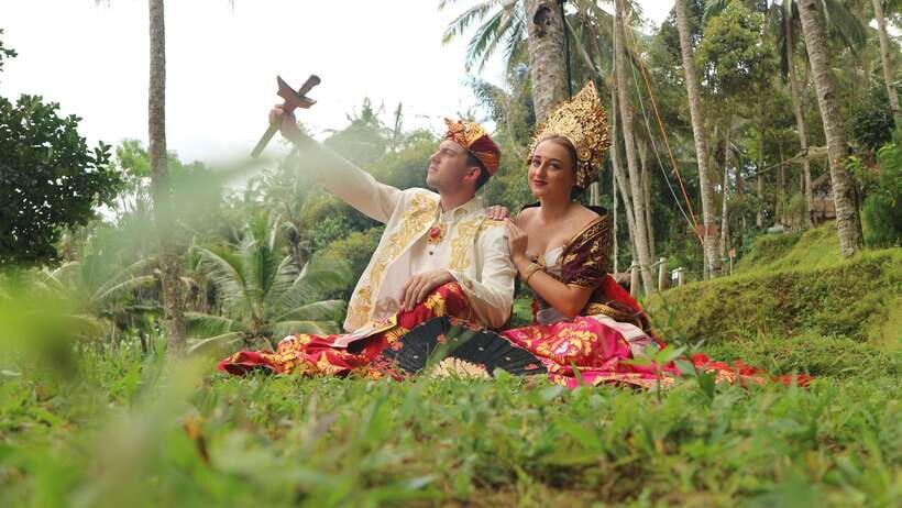 Bali:Traditional Wedding Photoshoot +Massage Rice Field View - The Sum Up