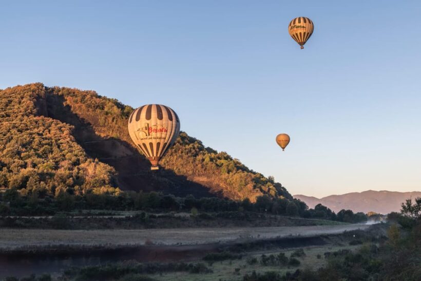 Balloon flight in la Garrotxa with transfer from Barcelona - A Closer Look at the Experience