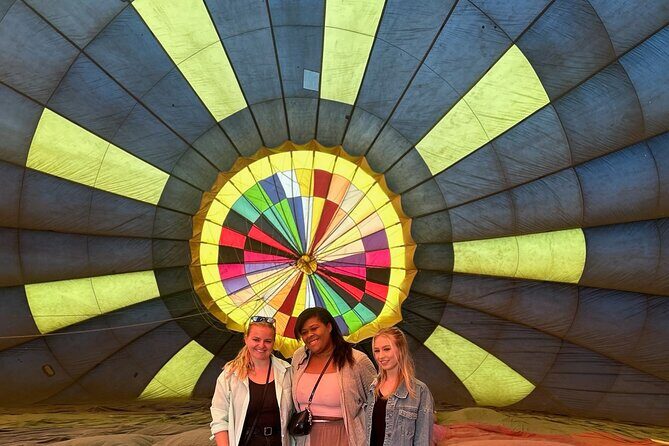 Balloon flight over Teotihuacan + Breakfast in Cueva + Transportation - Visiting Pueblo Mágico and Local Artisans