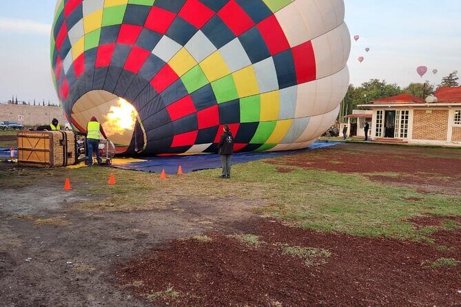 Balloon flight over Teotihuacan + Breakfast in Cueva + Transportation - Who Will Love This Tour?