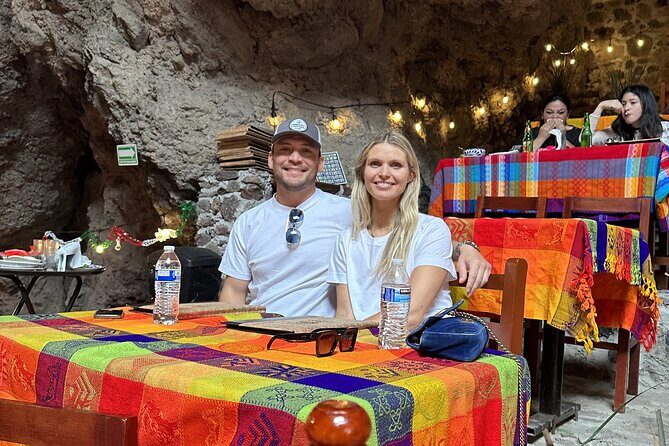 Balloon flight with breakfast in Cave and Pyramids from CDMX - Tasting Liqueurs & Return to Mexico City