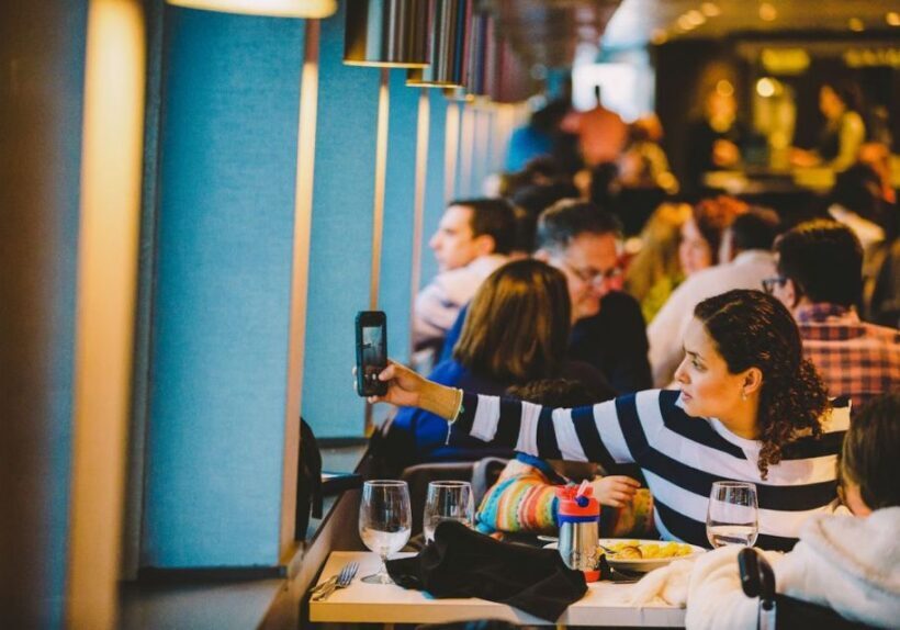 Baltimore: Christmas Day Gourmet Brunch or Dinner Cruise - Baltimore: Christmas Day Gourmet Brunch or Dinner Cruise — An Authentic Waterborne Celebration