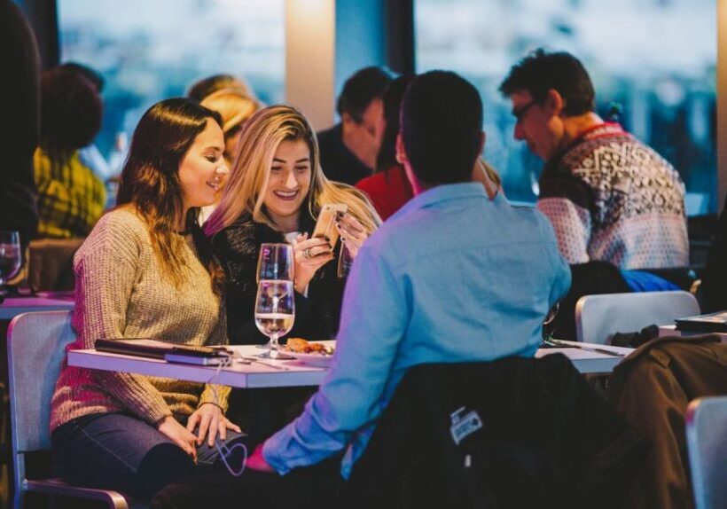 Baltimore: Christmas Eve Gourmet Brunch or Dinner Cruise - An Experience Designed for Festive Spirits and Scenic Views