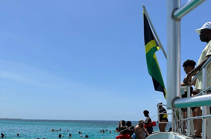 Bamboo Rafting and Catamaran Boat Cruise in Montego Bay - Who Is This Tour Best For?