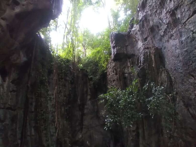 Bamboo train. Phnom Sampove cave. Bat cave and Banan Temple - Practical Details and Considerations