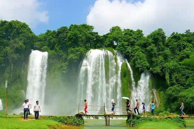 Ban Gioc Waterfall 2D1N From Hanoi Including Nguom Ngao Cave - Authenticity and Real Experiences