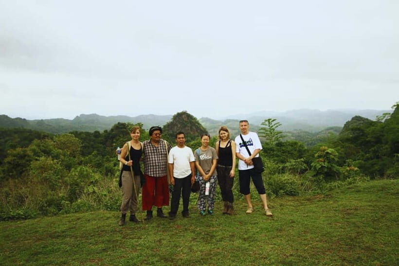 Ban Jabo Hike, Walk the Mountains Edge and Touch the Sky - The Value of This Experience