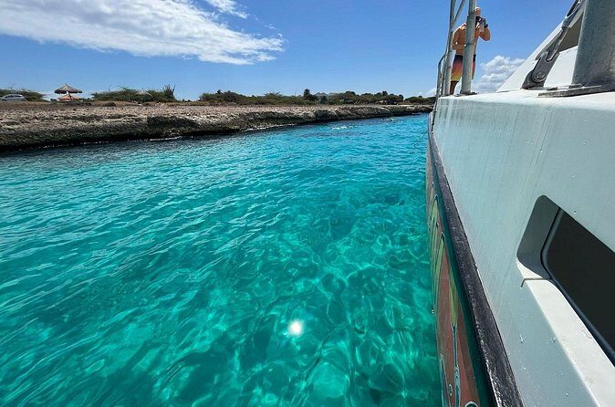 Banana Adventure Catamaran Shipwreck Snorkel and Turtle Swim - FAQ