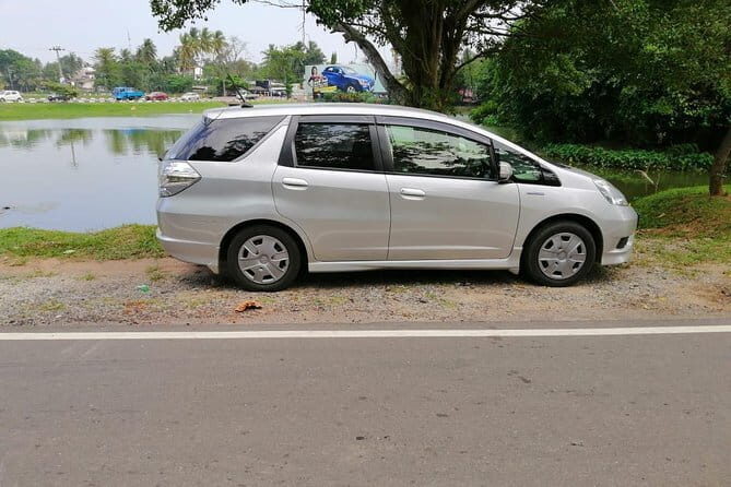 Bandaranaike International Airport (CMB) to Tissamaharama Hotel Private Transfer - Included in Your Transfer