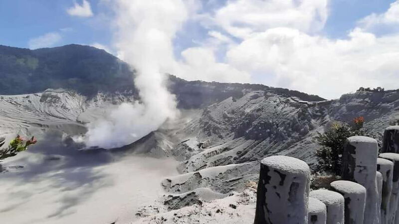 Bandung: Tangkuban Perahu Volcano Tours - Key Points