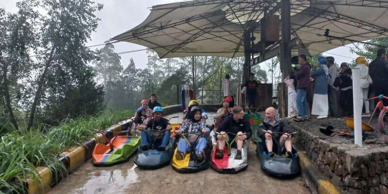 Bandung: Volcano, Hot Spring, Mud Bath & Tea plantation - Soaking in the Hot Springs and Mud Baths
