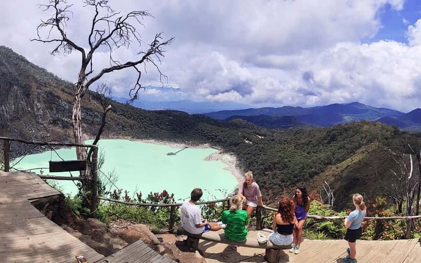 Bandung: White Crater, Scenic Tea Plantations & Hot Spring - Authentic Experiences and Cultural Insights