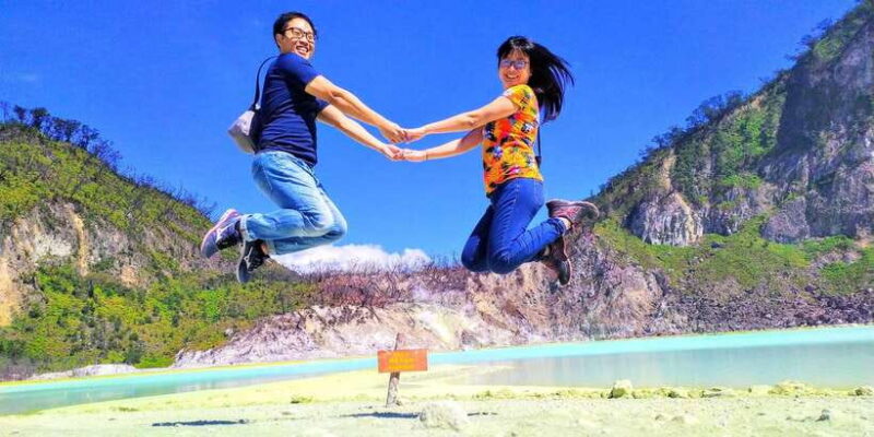 Bandung:Kawah Putih,Volcano,HotSpring,Mud Bathing,Lake Tour - Key Points