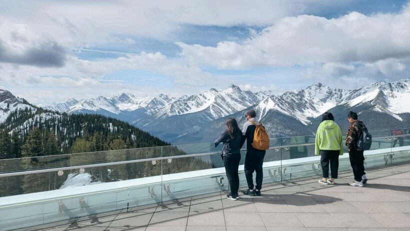 Banff 2-day: Lake Louise, Moraine Lake, Johnston Canyon tour - Key Points
