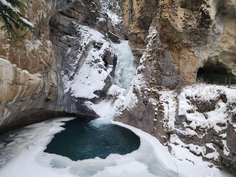 Banff/Canmore: Johnston Canyon & Marble Canyon - Exploring Johnston Canyon & Marble Canyon: A Winter Wonderland Tour