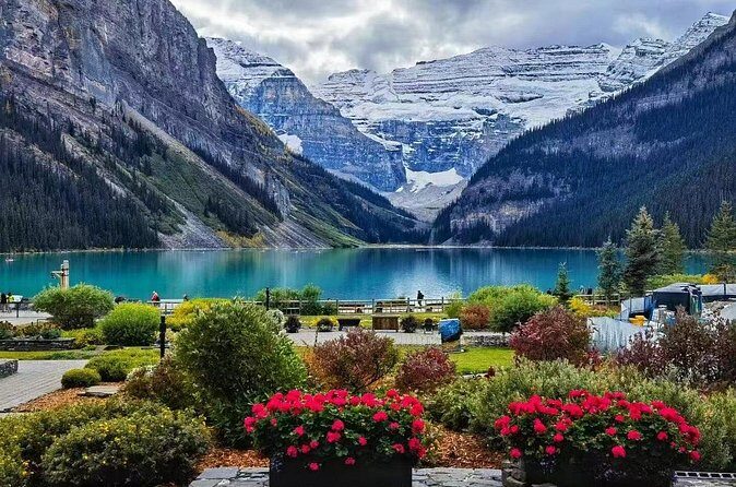 Banff/Canmore to Moraine Lake & Lake Louise private tour - The Sum Up