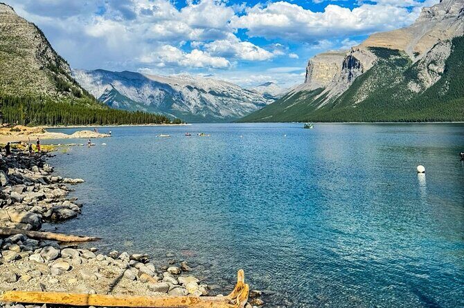 Banff Highlights Tour Louise, Johnston and Minnewanka Shared Tour - How the Experience Comes Together