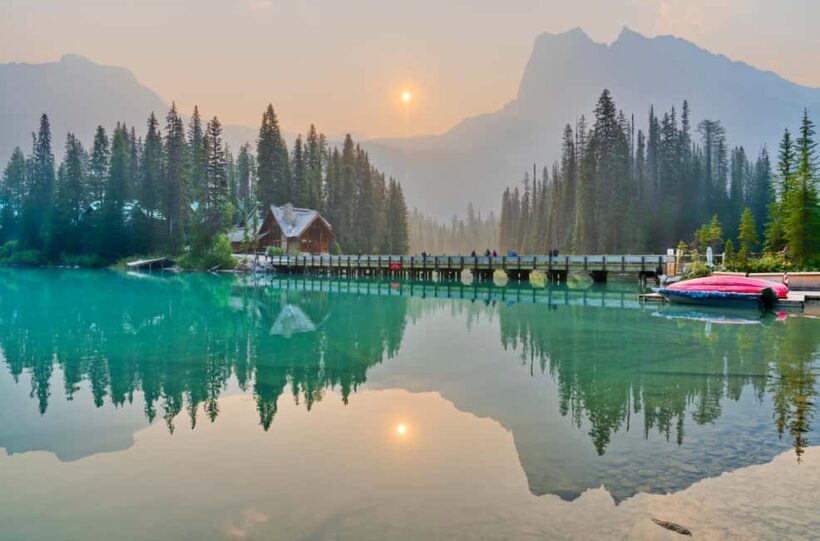 Banff: Lake Louise, Emerald Lake, and Johnston Canyon Tour - FAQ