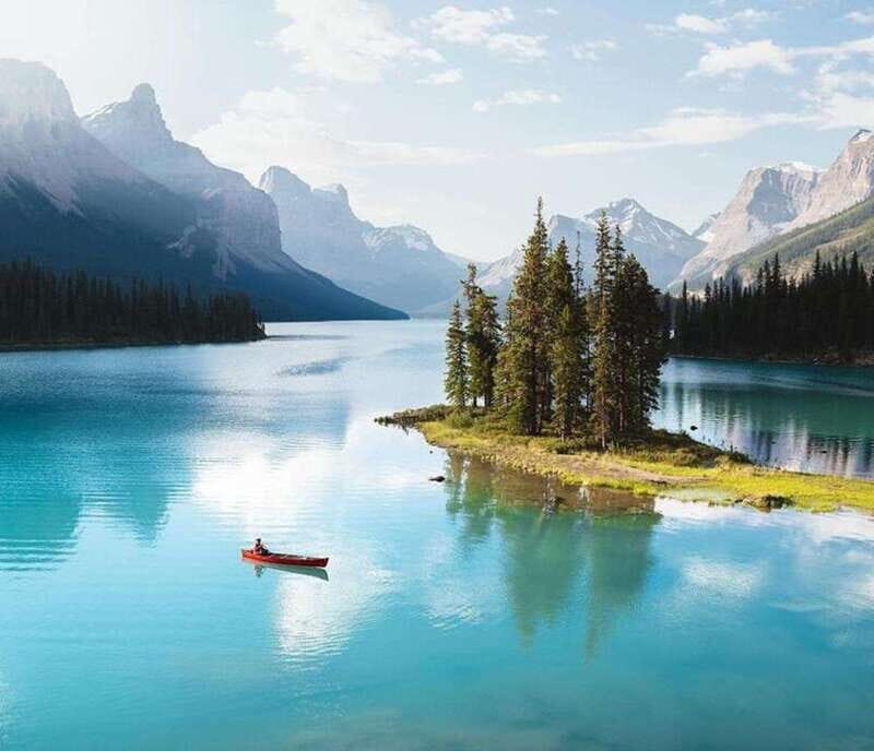 Banff: Lake Louise, Moraine, Emerald & Johnston Canyon Tour - What’s Included and What’s Not