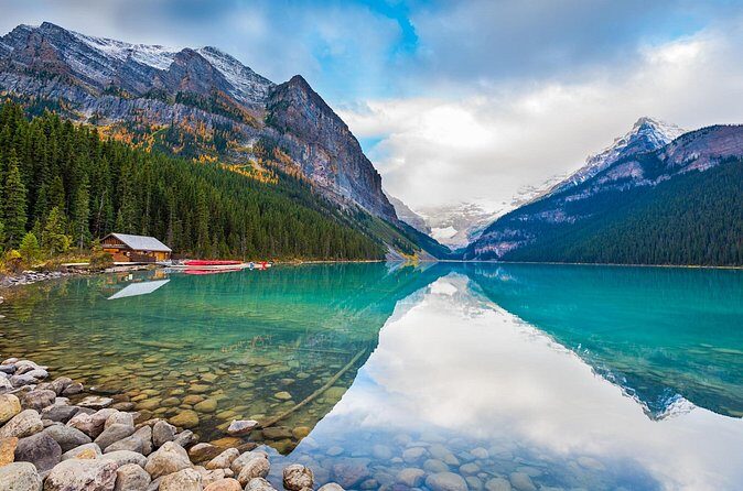 Banff National Park Tour Lake Louise and Moraine Lake by coach - FAQs
