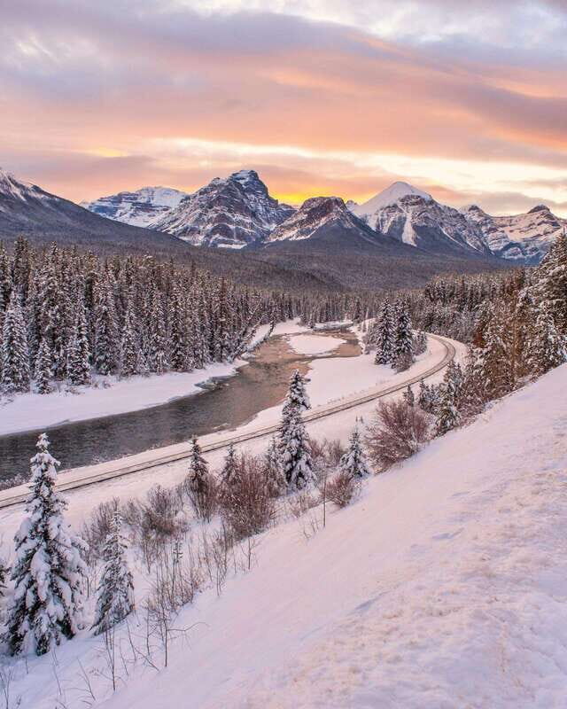 Banff Private Full-Day Tour Lake Louise, Gondola & more - Key Points