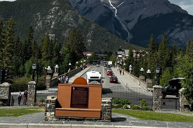 Banff Top 5 Lakes and Banff Town Day Trip From Calgary - FAQ