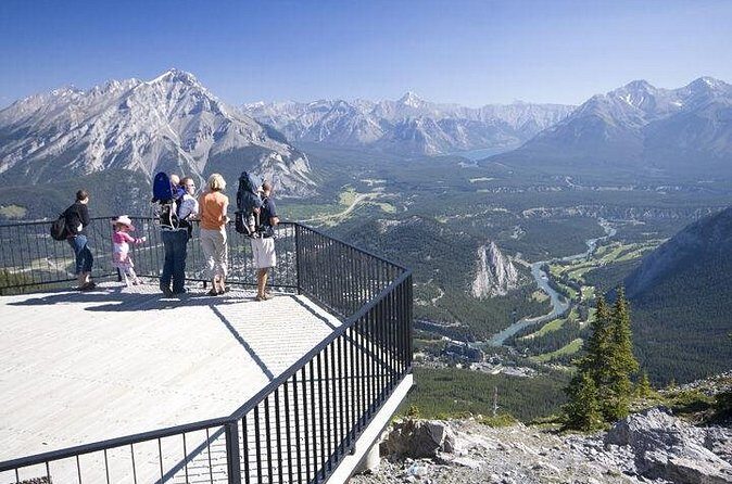Banff Tour with Gondola & Lake Cruise - roundtrip from Calgary - The Sum Up