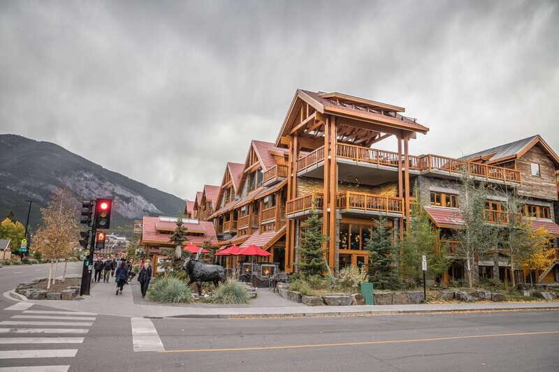 Banff: Uncover the Beauty of Western Canada (6-Days) - FAQs