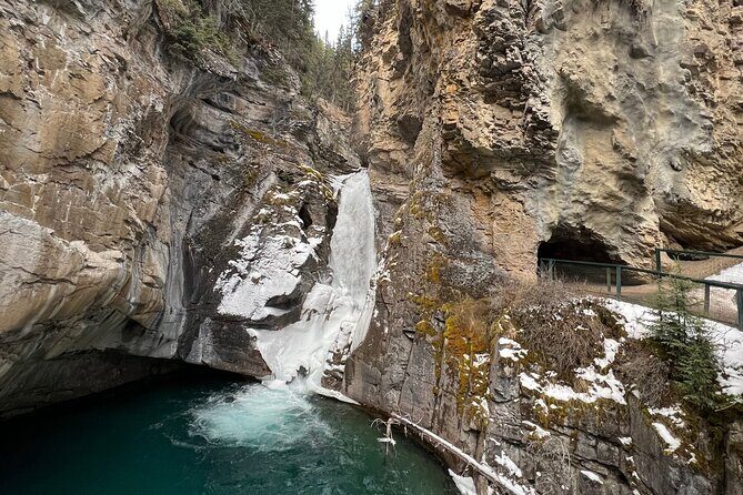 Banff, Yoho, and Icefield Parkway Private Tour - The Experience of a Lifetime — But What Does it Really Mean?