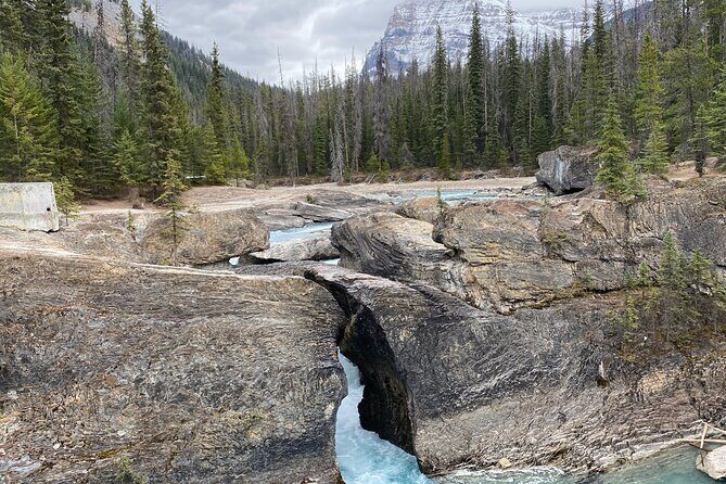 Banff Yoho Parks | Lake Louise | Moraine | Emerald - PRIVATE - FAQ
