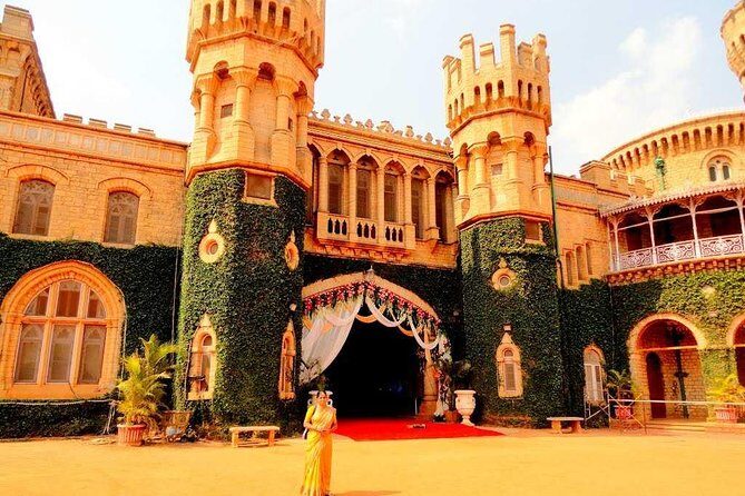 Bangalore City Tour (Lunch, Pick up & drop at hotel) - The Landmarks: From Regal Palaces to Political Symbols