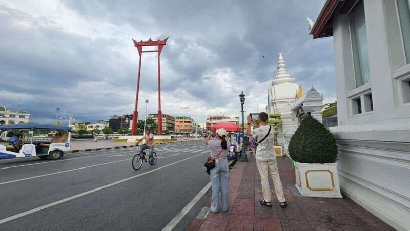 Bangkok: 3-Remarkable Temples Walking Tour - FAQ