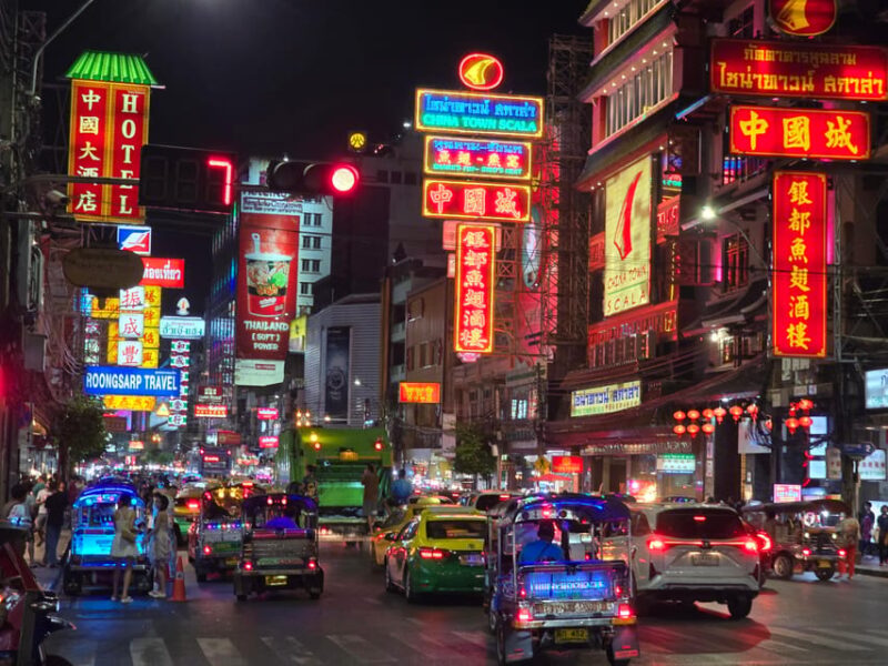 Bangkok: A 4 Hours Tuk Tuk Sightseeing Tour Iconic Landmarks - Authenticity and value: the overall experience