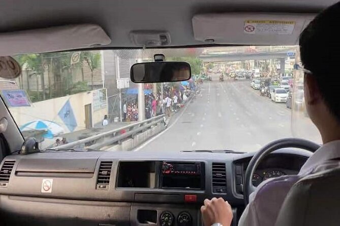 Bangkok Airport Arrival Private Transfer incl. tollway - The Vehicle and Safety Measures