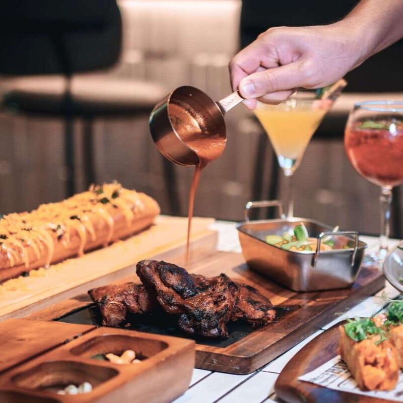 Bangkok: Ale House at Riverside Bar Millennium Hilton - Key Points