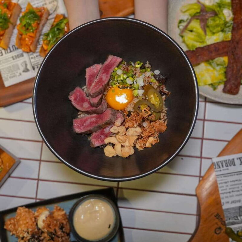 Bangkok: Ale House at Riverside Bar Millennium Hilton - FAQs