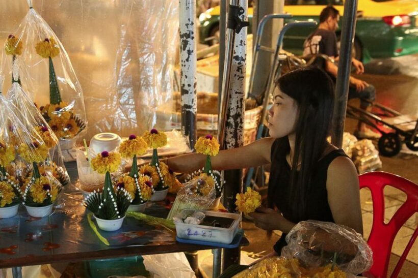 Bangkok at Sunset 5-Hour Bike Tour - Key Points