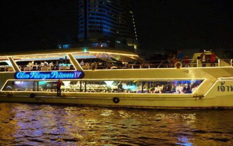 Bangkok: Chao Phraya River Cruise with Indian Buffet Dinner - Who Is This Tour Best For?