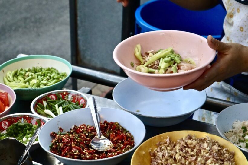 Bangkok: Chinatown Street Food Tour with 8+ Local Dishes - Exploring Bangkok’s Chinatown Through Food
