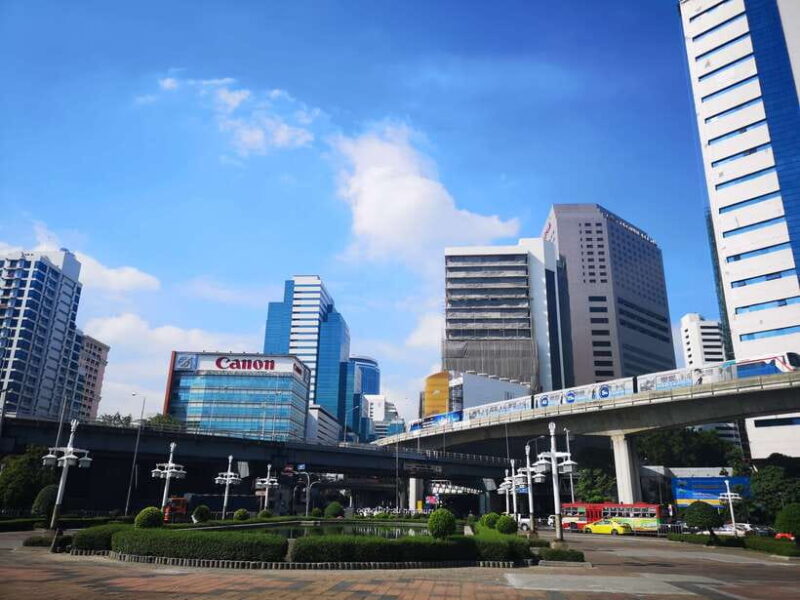 Bangkok: CHOB Day Walking Tour (Talking + Walking + Eating) - A Journey Through Bangkok’s Contrasts