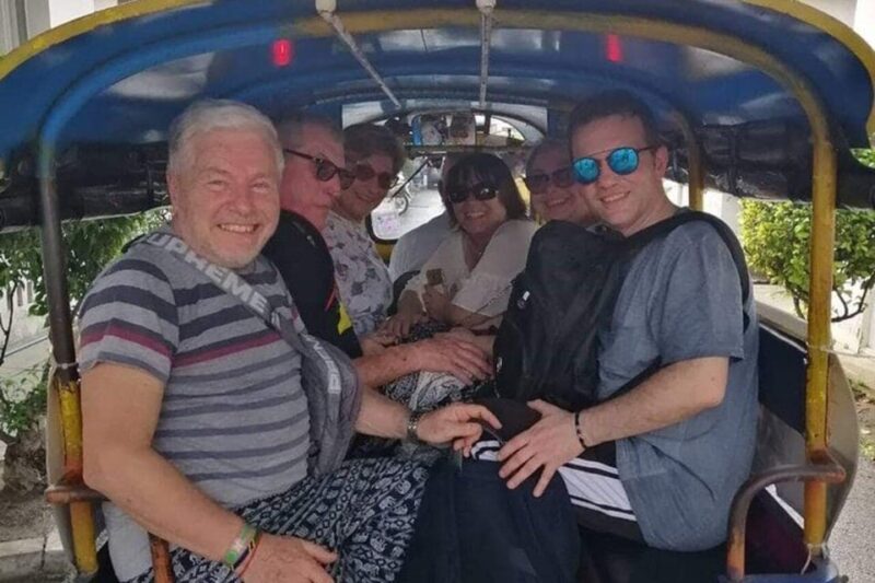 Bangkok: City Highlights and Landmarks Private Walking Tour - Key Points