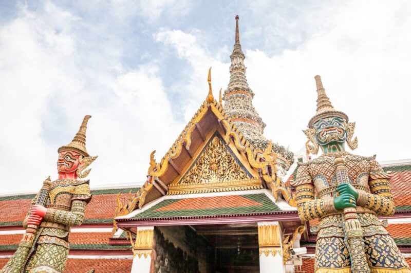 Bangkok: City Highlights Temple and Market Walking Tour - Transportation and Timing