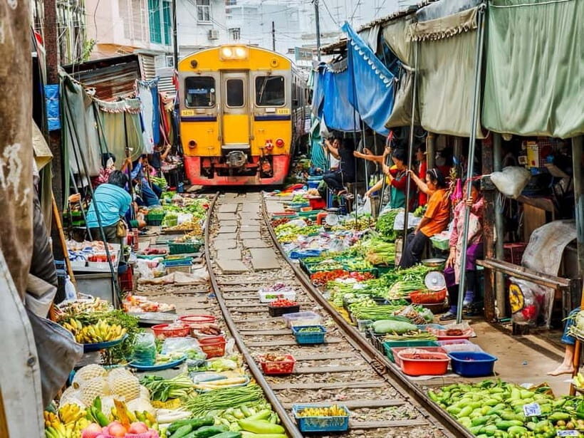 Bangkok: Damnoen Saduak and Ayutthaya Private Day Trip - Exploring the Itinerary in Depth
