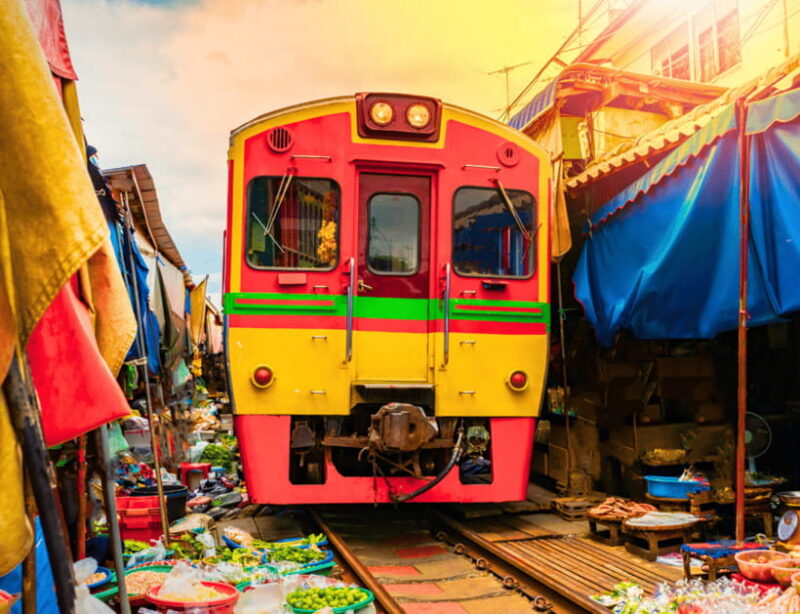 Bangkok: Damnoen Saduak Floating & Train Market Private Tour - FAQ