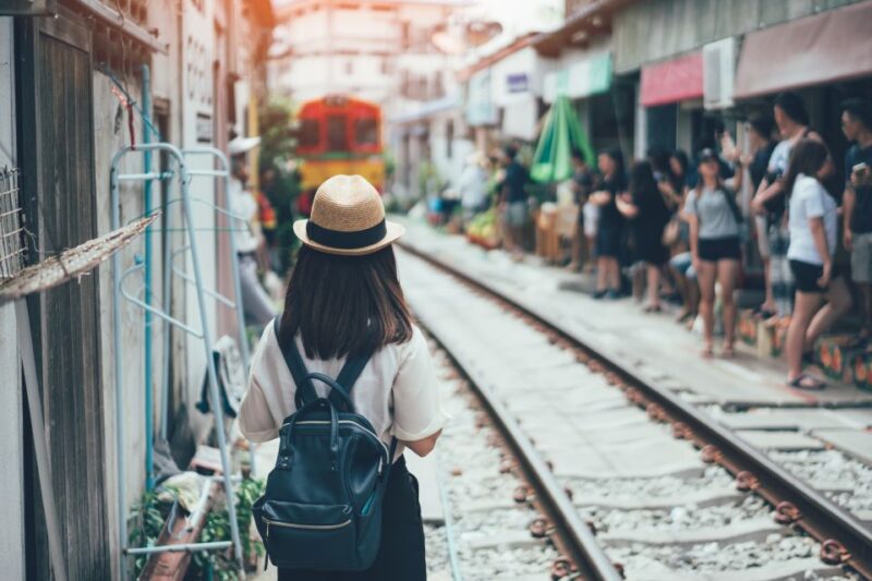 Bangkok: Damnoen Saduak, Train Market & Mahanakhon Day Trip - Authentic Feedback from Travelers