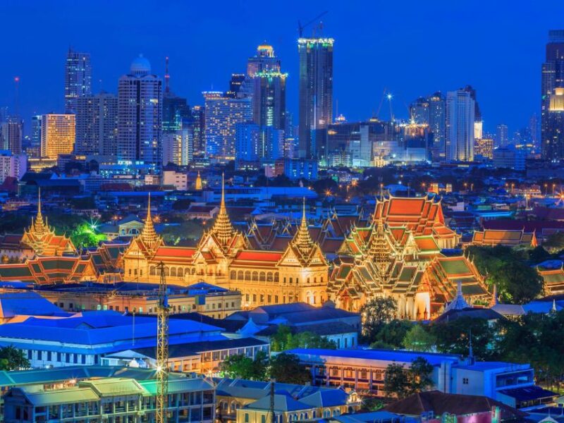 Bangkok: Evening Tour with Wat Arun, Wat Pho & Tuk Tuk Ride - Practical Tips for Travelers