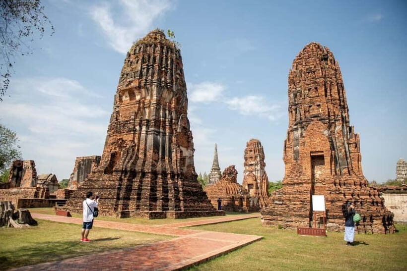 Bangkok: Explore Ancient Ayutthaya Historical Park Day Tour - Key Points